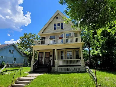 3727 W Walnut St Milwaukee WI | Zillow