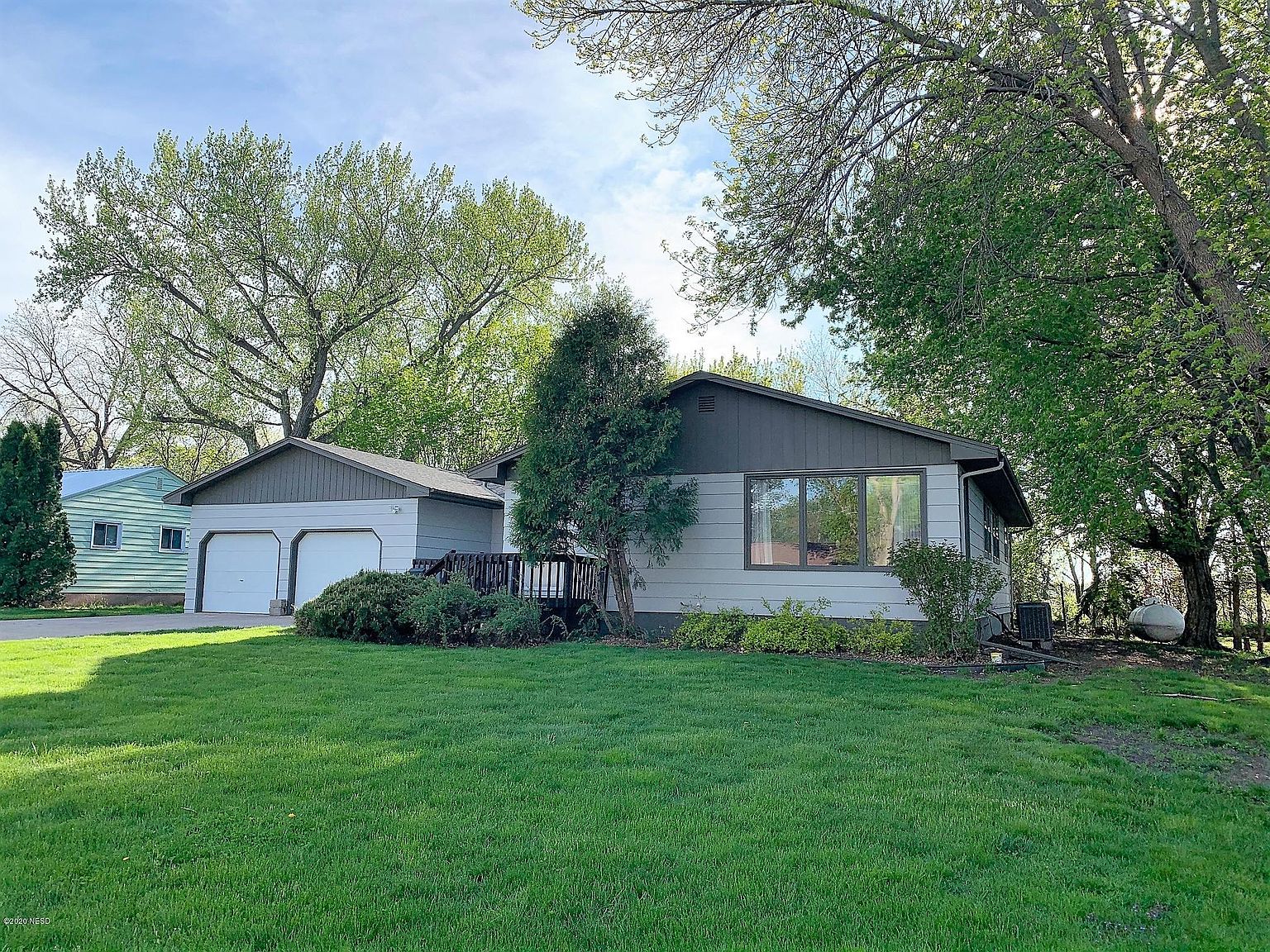 706 6th Ave, Wilmot, SD 57279 | Zillow