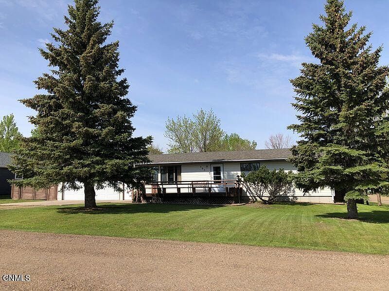 303 B St, Scobey, MT 59263 | Zillow
