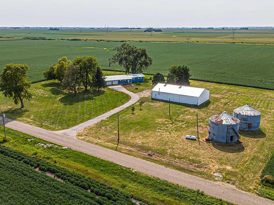 785 2400th Ave, Chestnut, IL 62518 | Zillow