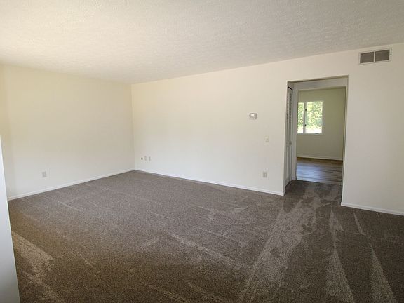 5407 Paddy Ct, Barberton, OH 44203 | Zillow