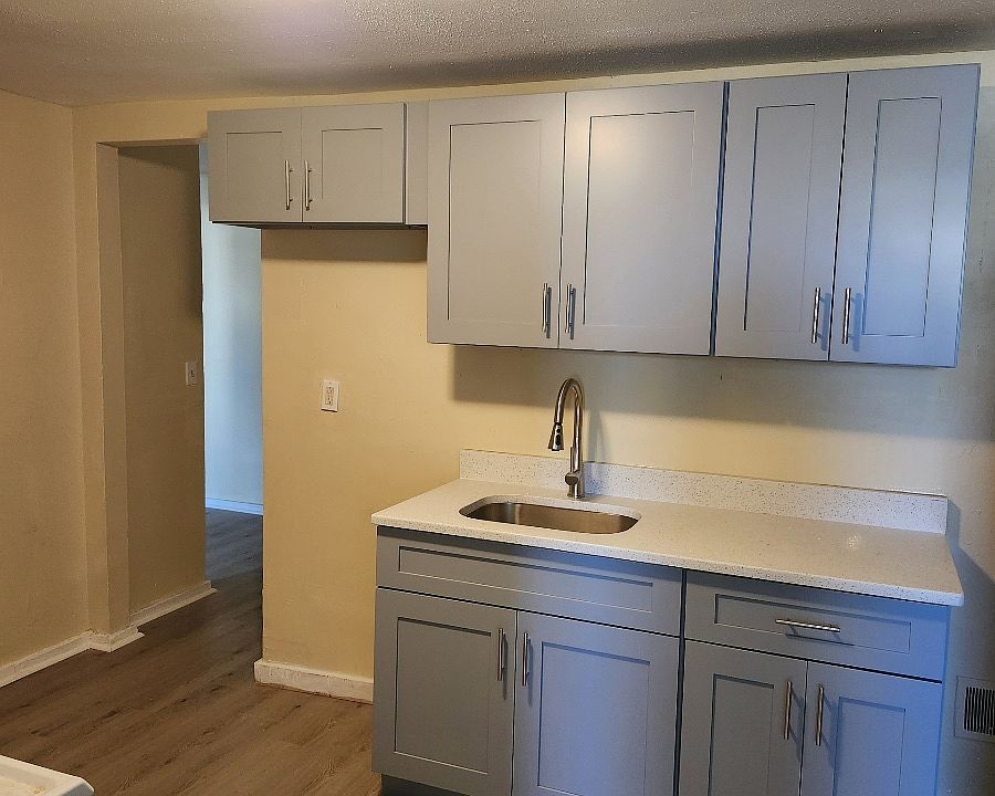 901 S Geddes St Syracuse NY | Zillow