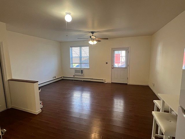 204 Beach 102nd St APT 1, Rockaway Park, NY 11694 | Zillow