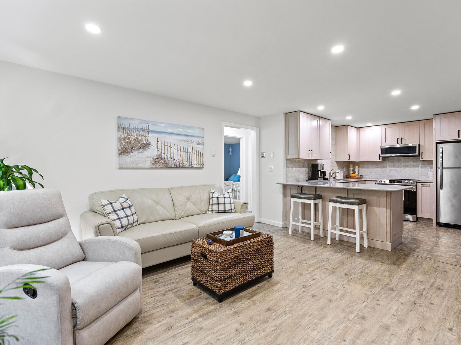 2 New Colony Drive UNIT 11, Old Orchard Beach, ME 04064 | Zillow