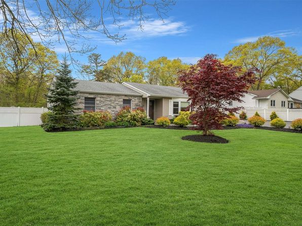 Medford NY Real Estate - Medford NY Homes For Sale | Zillow