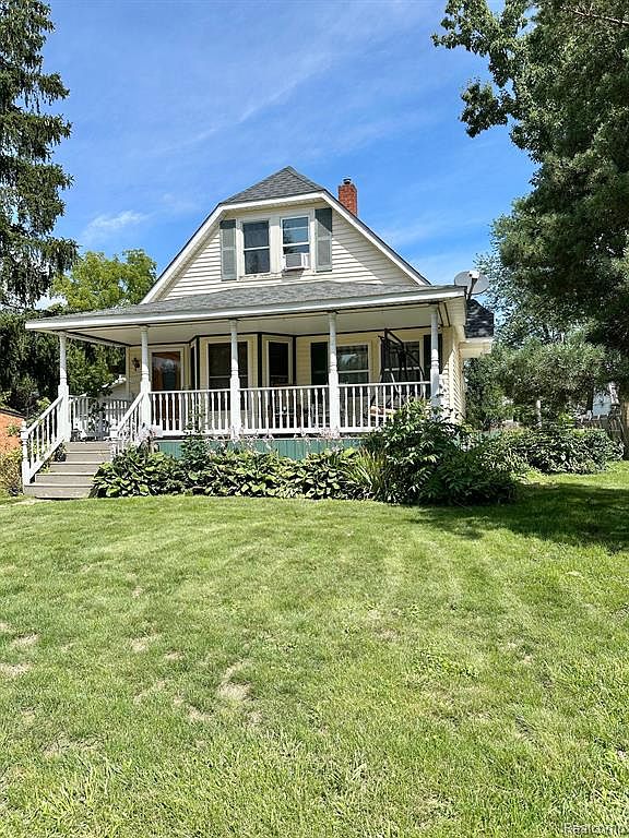 6670 Marlette St, Marlette, MI 48453 | Zillow