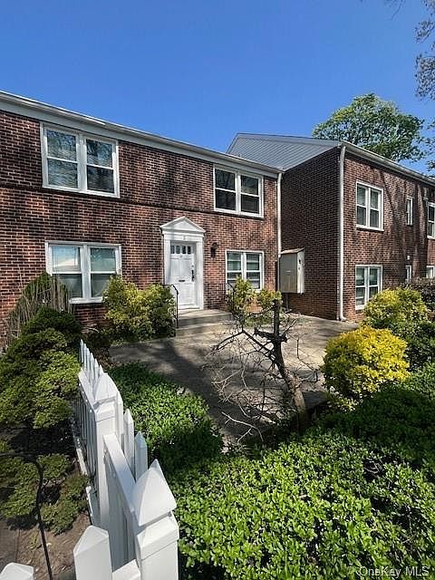 2 Hilltop Acres UNIT 2, Yonkers, NY 10704 | Zillow