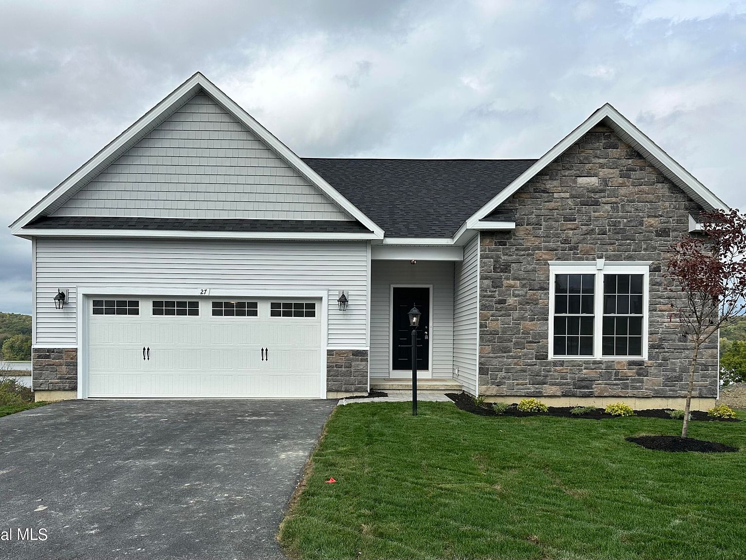 27 Harbor Lane, Cohoes, NY 12047 | Zillow