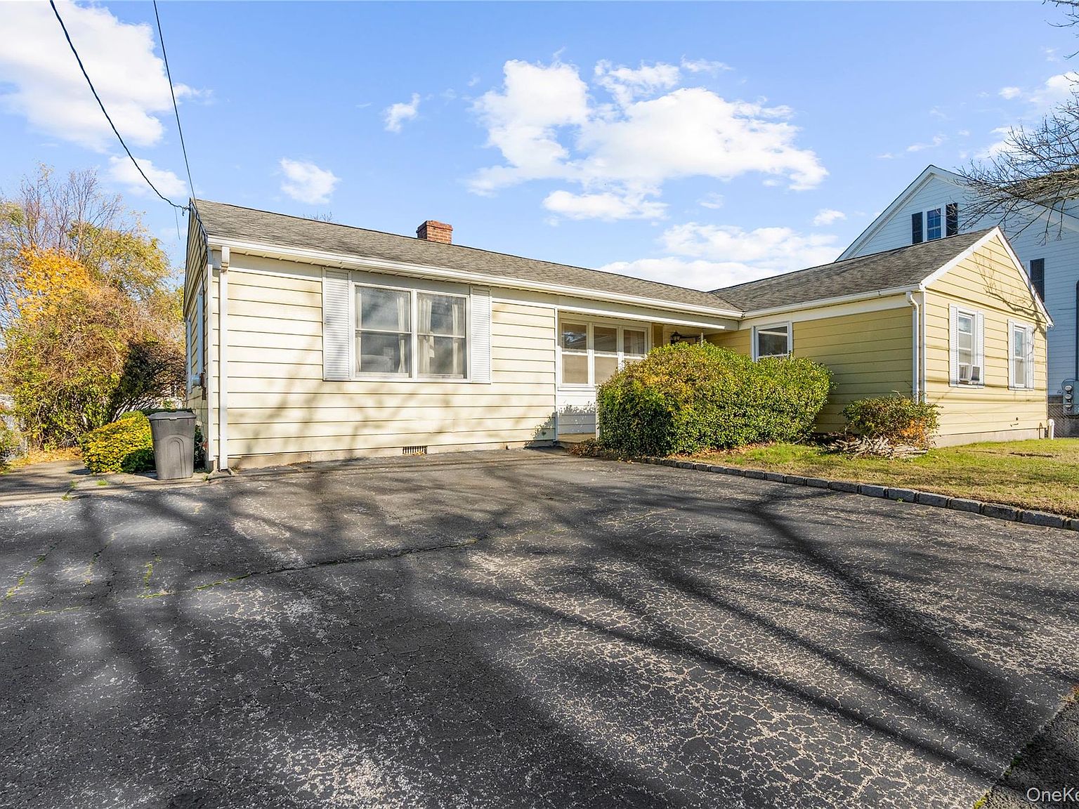 27 Simon Street, Babylon, NY 11702 | Zillow