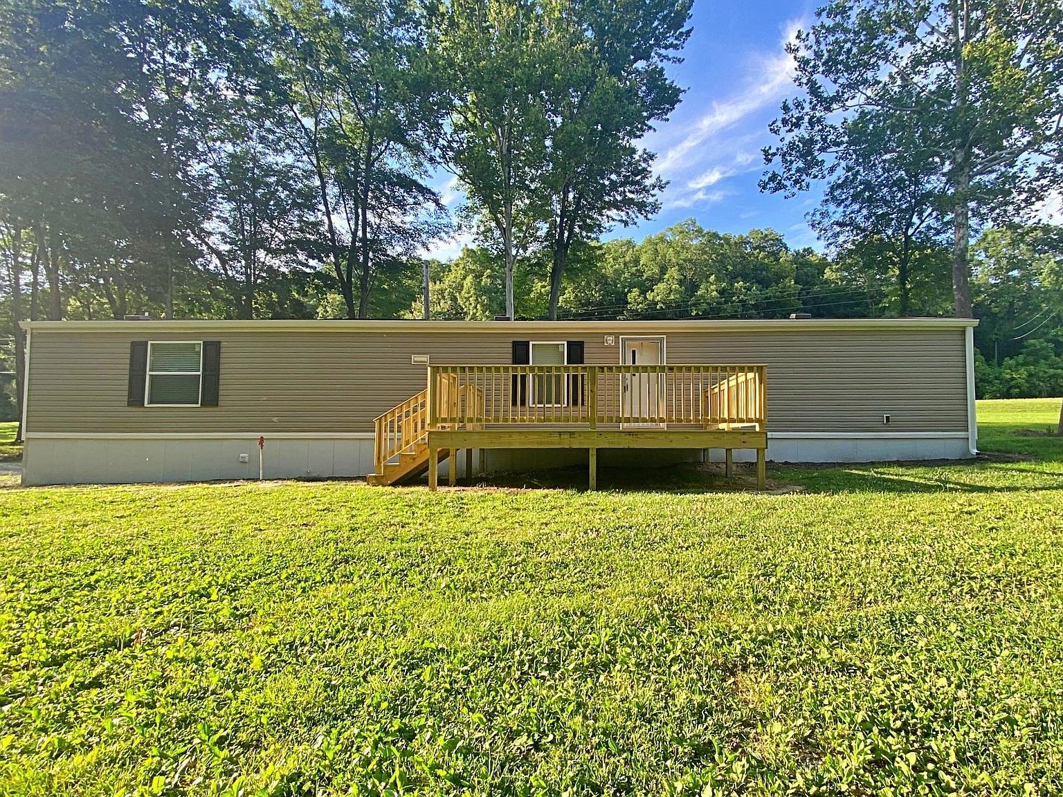 6985 S Bennett Ln, Bloomfield, IN 47424 | Zillow