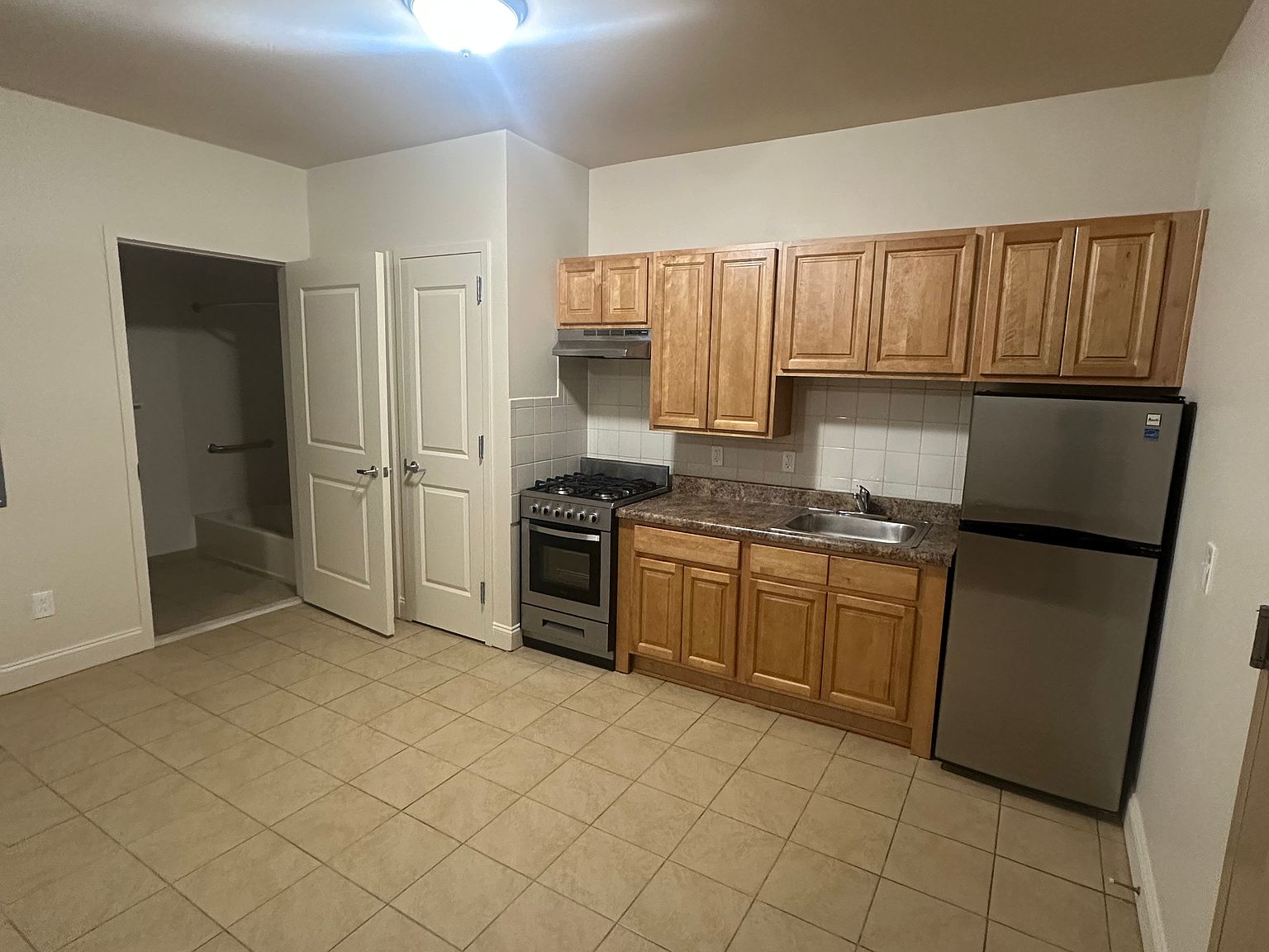 347 Maple St, Perth Amboy, NJ 08861 | Zillow