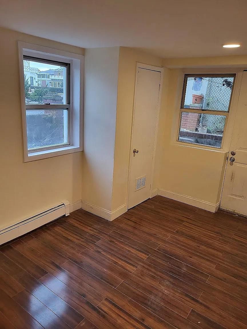 201 E Broadway APT 2A, Long Beach, NY 11561 | Zillow