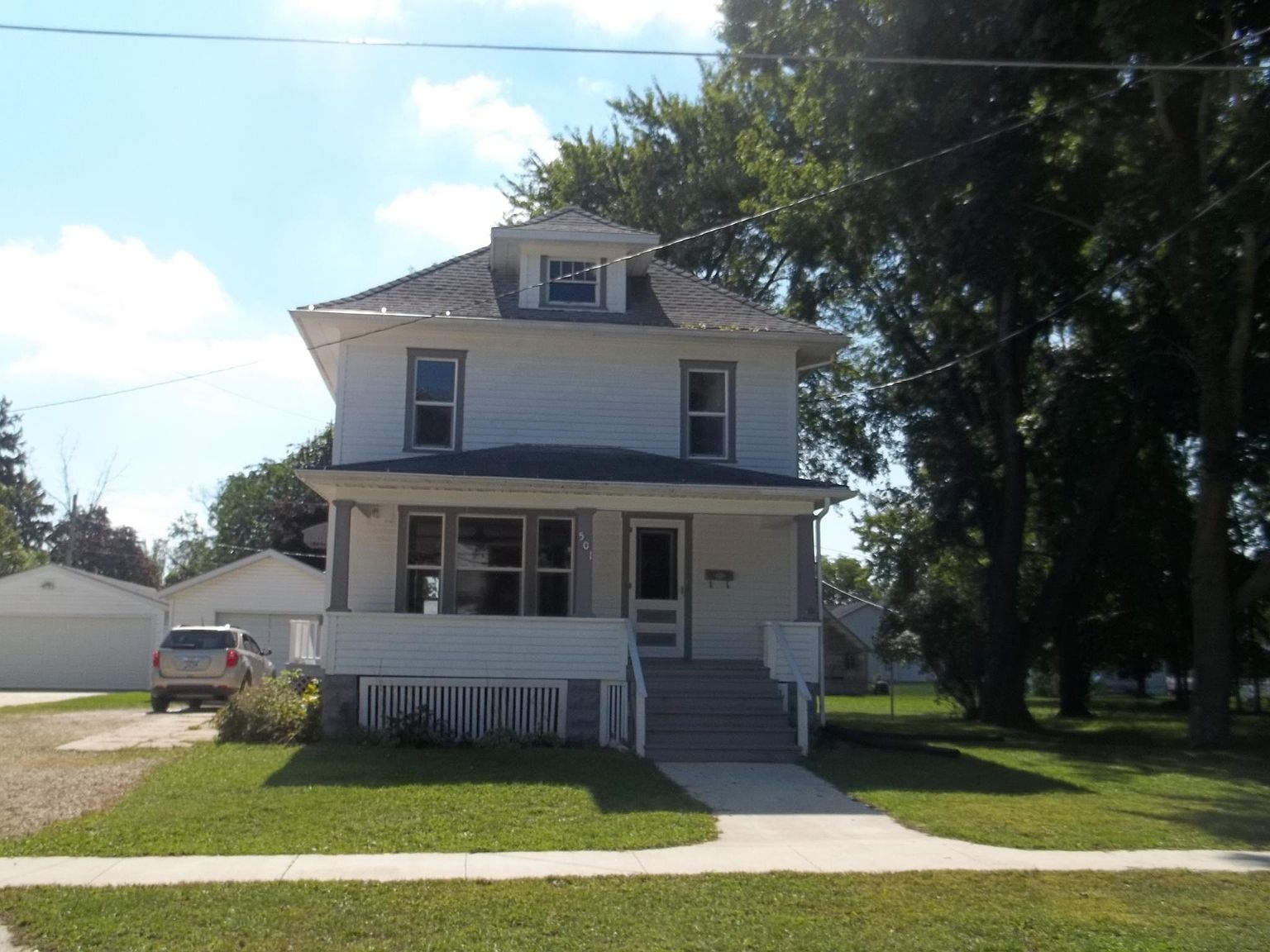 501 W 3rd St, Sumner, IA 50674 | Zillow
