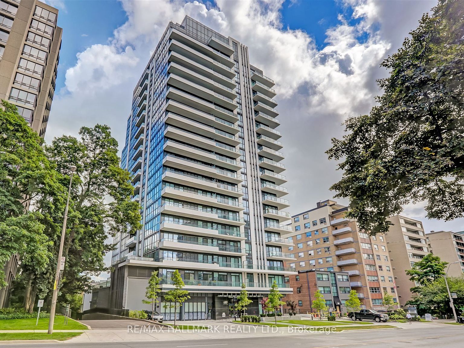 609 Avenue Rd #703-C02, Toronto, ON M4V 0B1 | MLS #C12036212 | Zillow