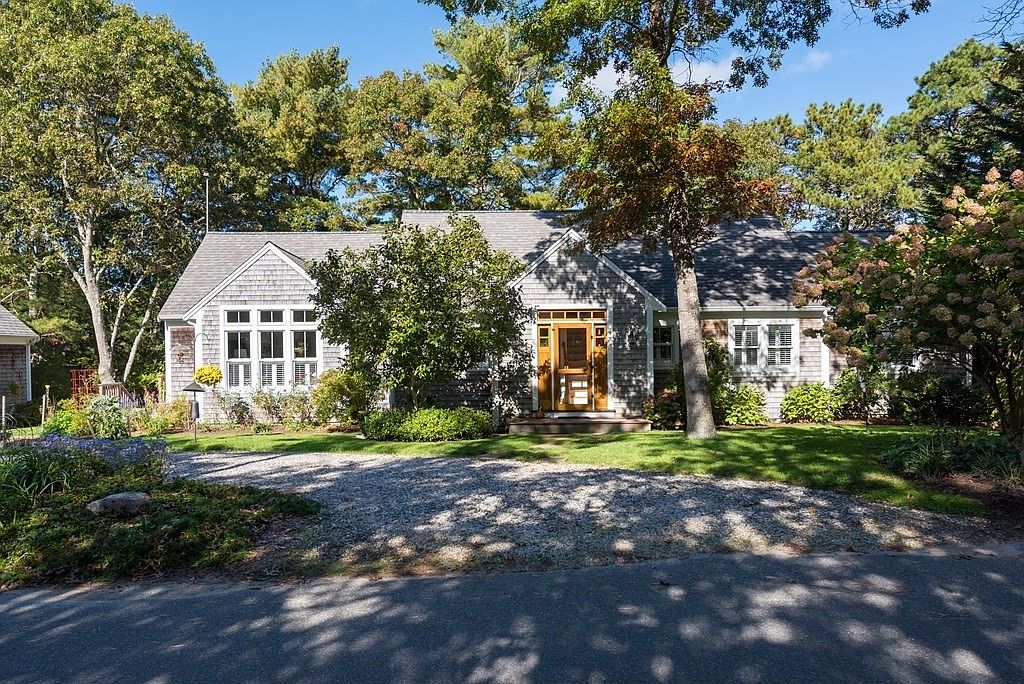 28 Pine Rdg, Cotuit, MA 02635 | Zillow
