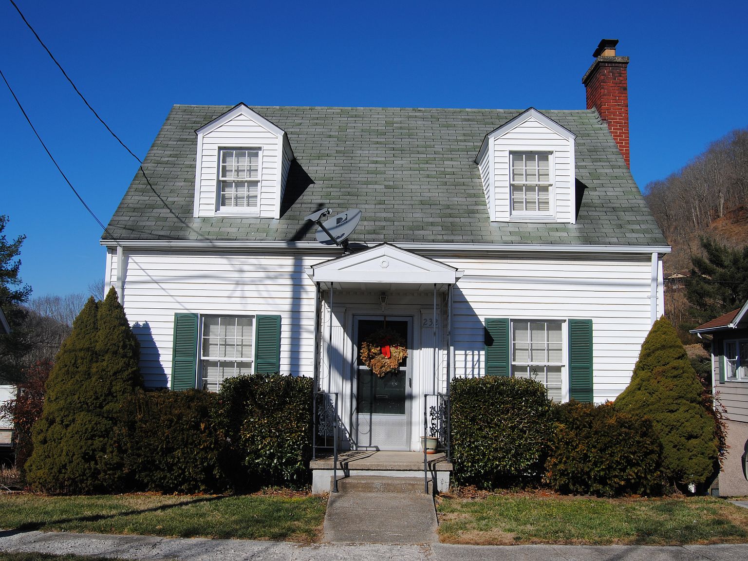 232 Eversole St, Hazard, KY 41701 | Zillow
