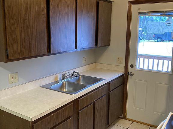 5631 Hughes Rd APT F, Lansing, MI 48911 | Zillow