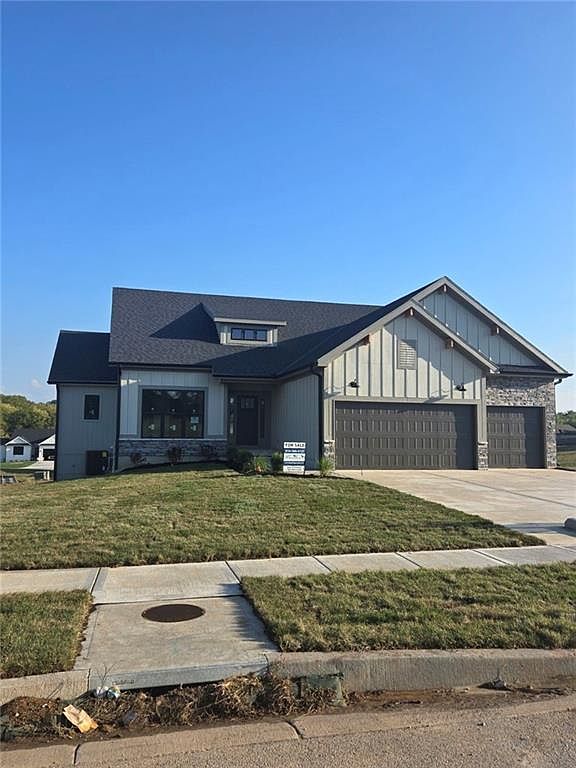 19109 Library Dr, Weston, MO 64098 | Zillow