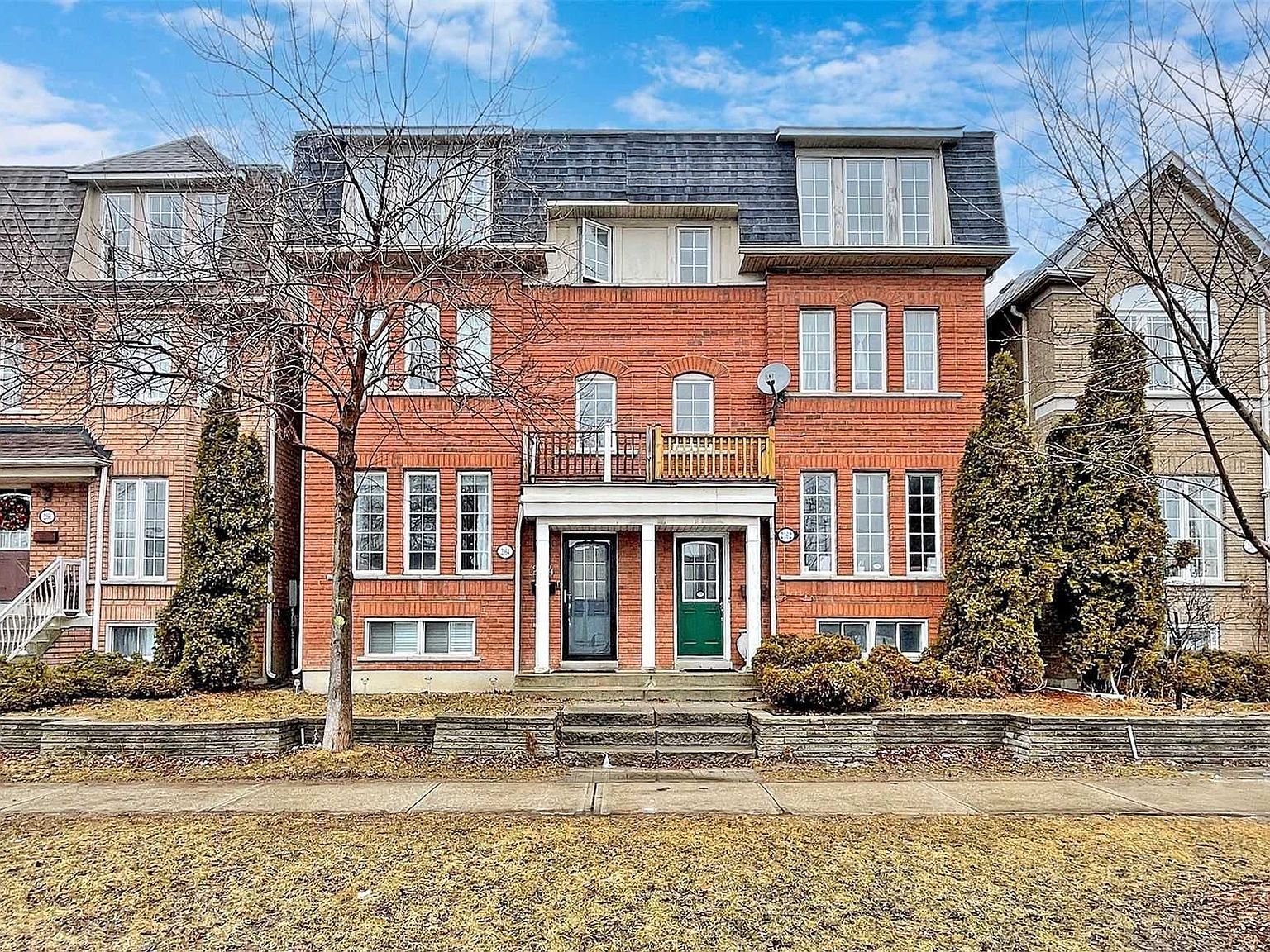 2162 Saint Clair Ave W, Toronto, ON M6N 5C1 | Zillow