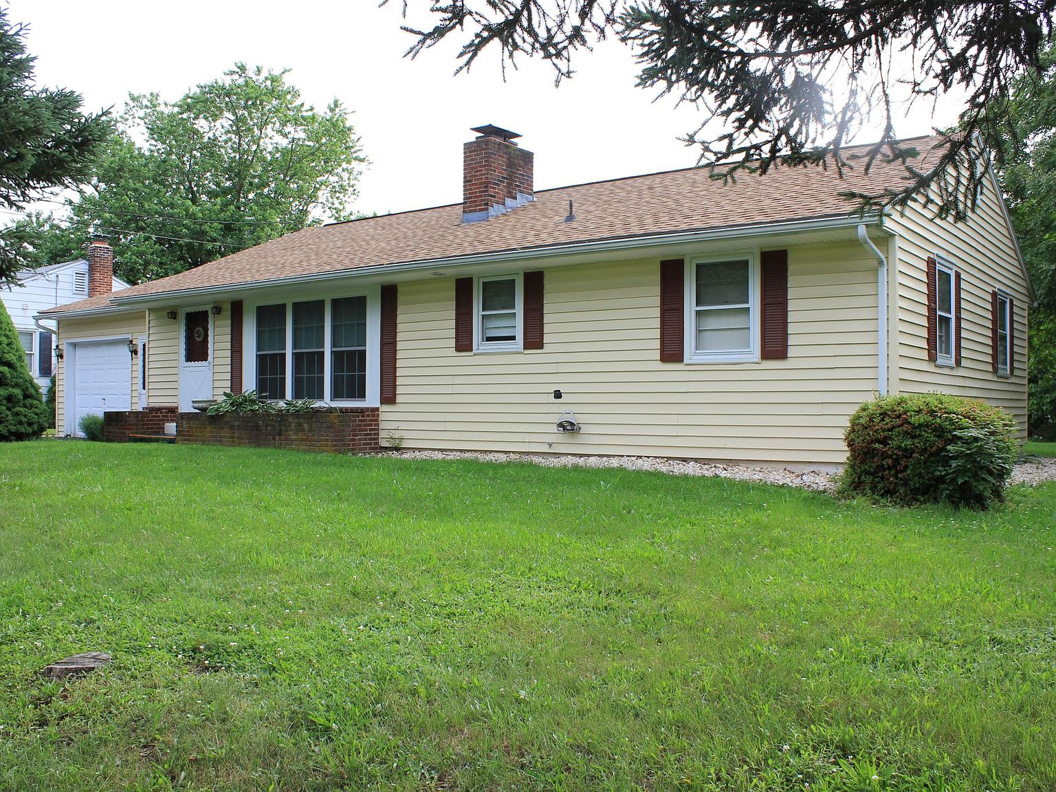 1910 Sterretts Gap Ave, Carlisle, PA 17013 | Zillow