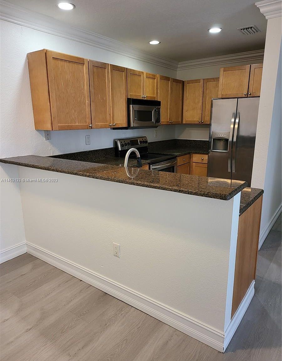 7959 SW 104th St APT B204, Miami, FL 33156 | Zillow