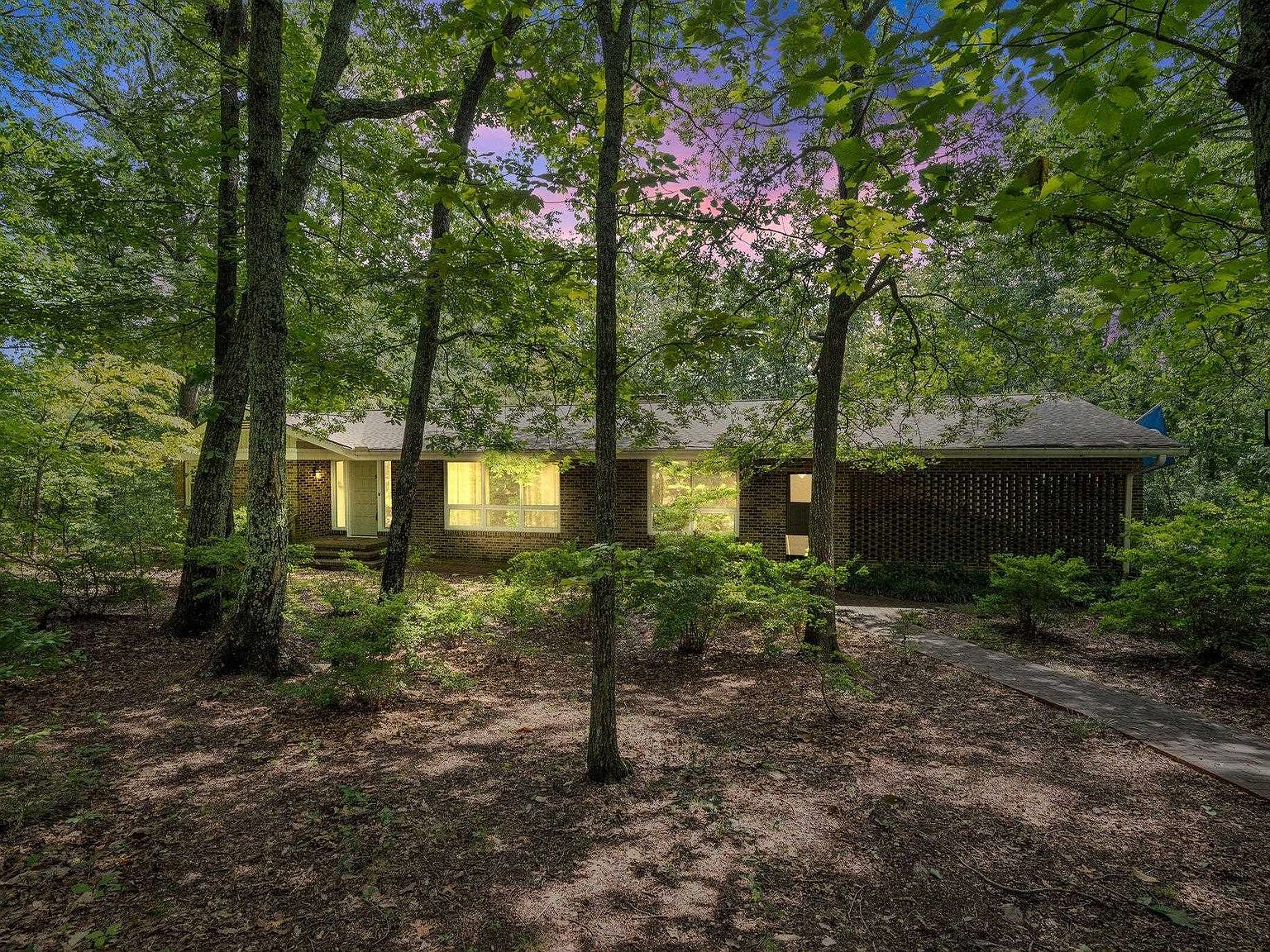 407 Fairview Dr, Greenville, SC 29609 | MLS #1528457 | Zillow