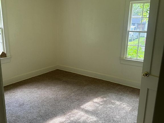 809 Stadiem Drive, Kinston, NC 28501 | MLS #100456887 | Zillow