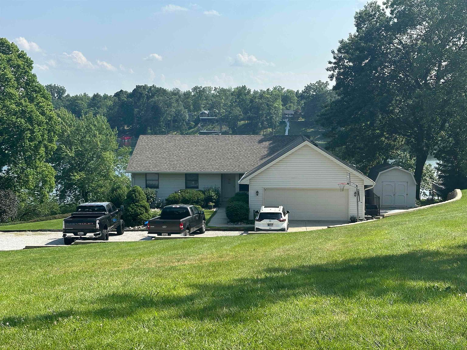 2260 E Linker Rd, Columbia City, IN 46725 | Zillow