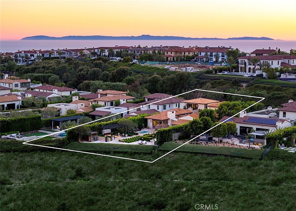 8 Blue Shr, Newport Coast, CA 92657 | MLS #NP24085329 | Zillow