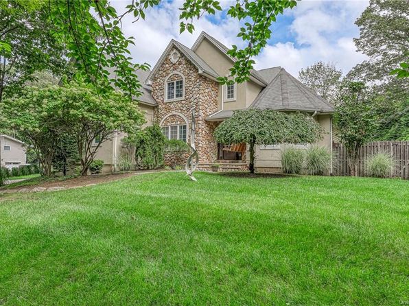 Spring Valley NY Luxury Homes For Sale - 84 Homes | Zillow