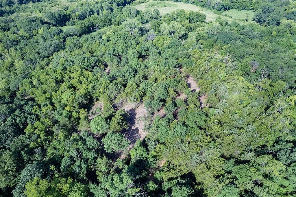 9010 Lowell Ave, Kansas City, KS 66111 | Zillow