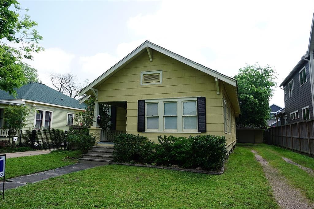 1022 Rutland St, Houston, TX 77008 | Zillow