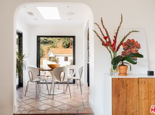 3646 Sunswept Dr, Studio City, CA 91604 | Zillow