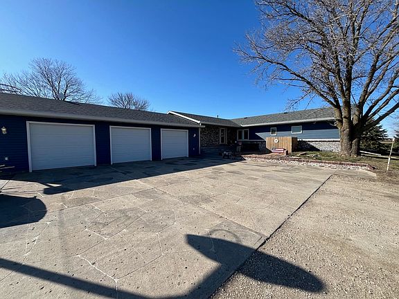 4903 430th Ave, Curlew, IA 50527 | MLS #240285 | Zillow