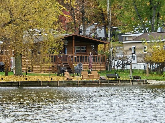 5/405&406 Woodhaven Lakes, Sublette, IL 61367 | Zillow