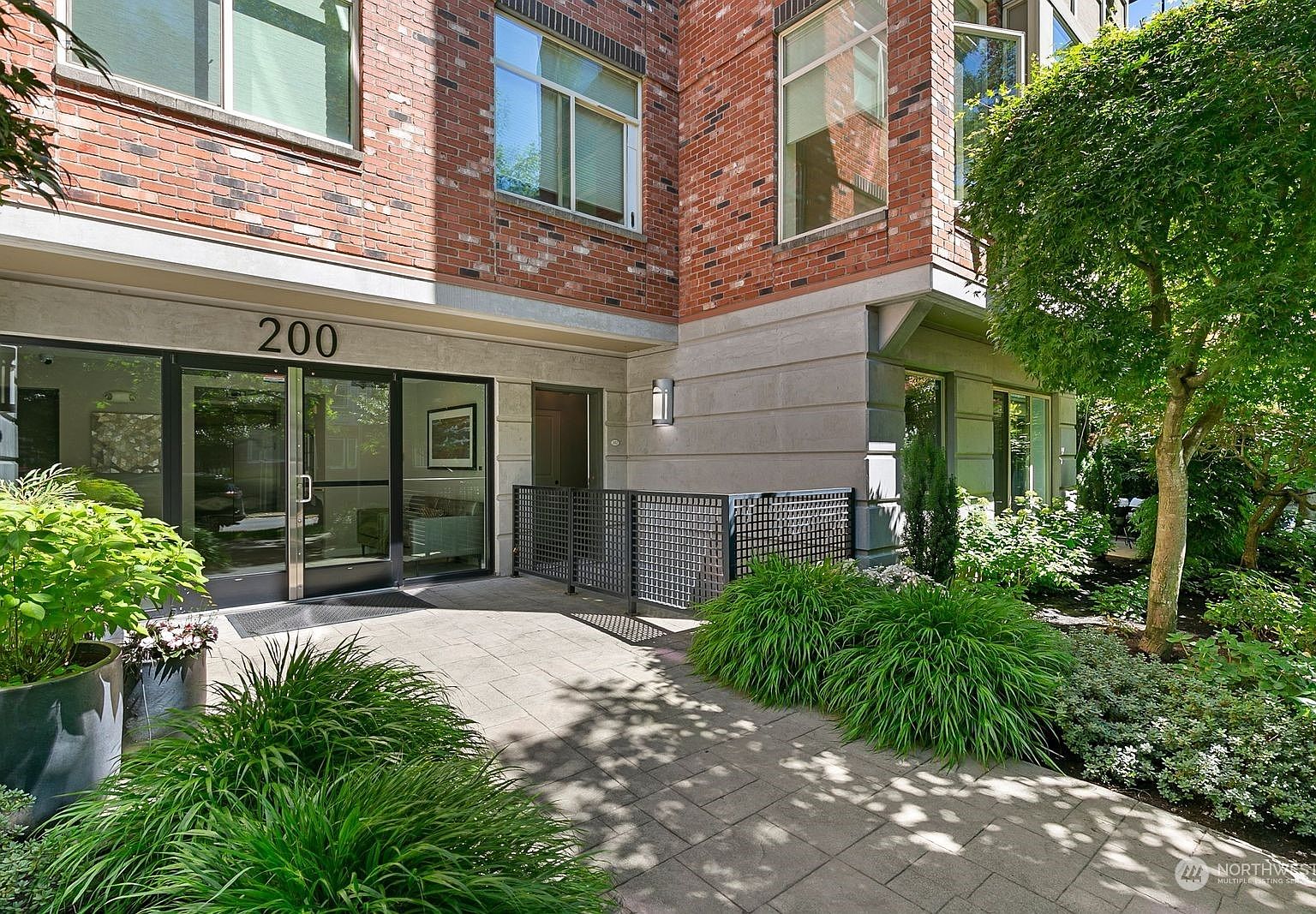 200 W Comstock Street UNIT 102, Seattle, WA 98119 | Zillow