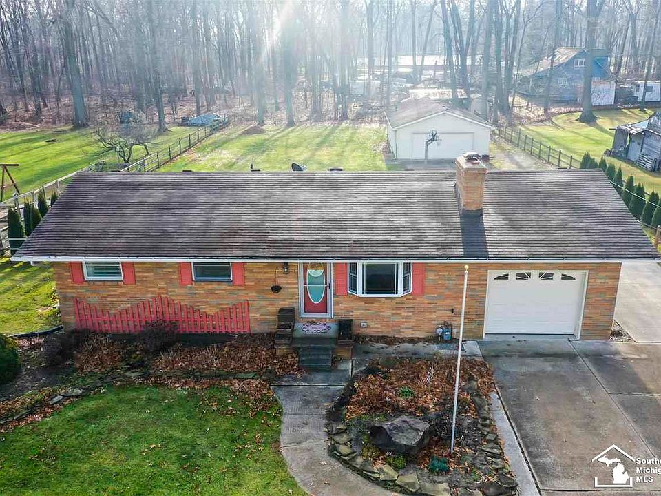 1739 Cady St, Erie, MI 48133 | Zillow