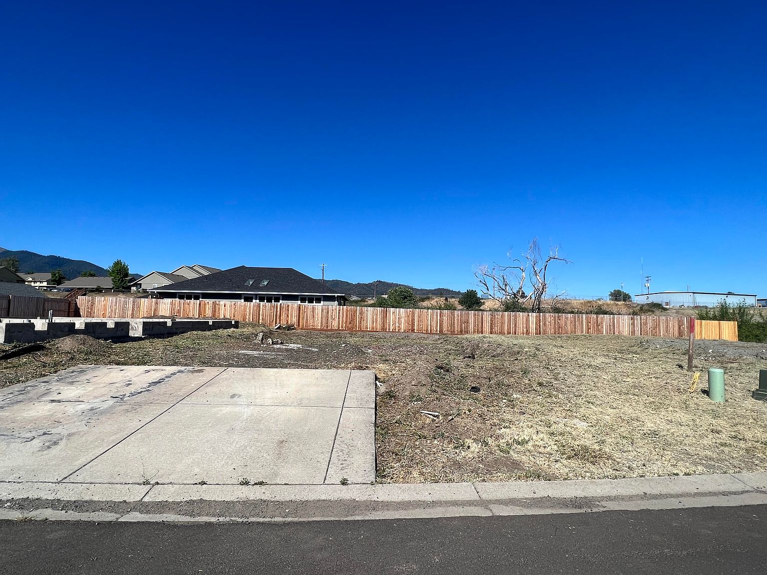 337 Quail Cir, Talent, OR 97540 | Zillow