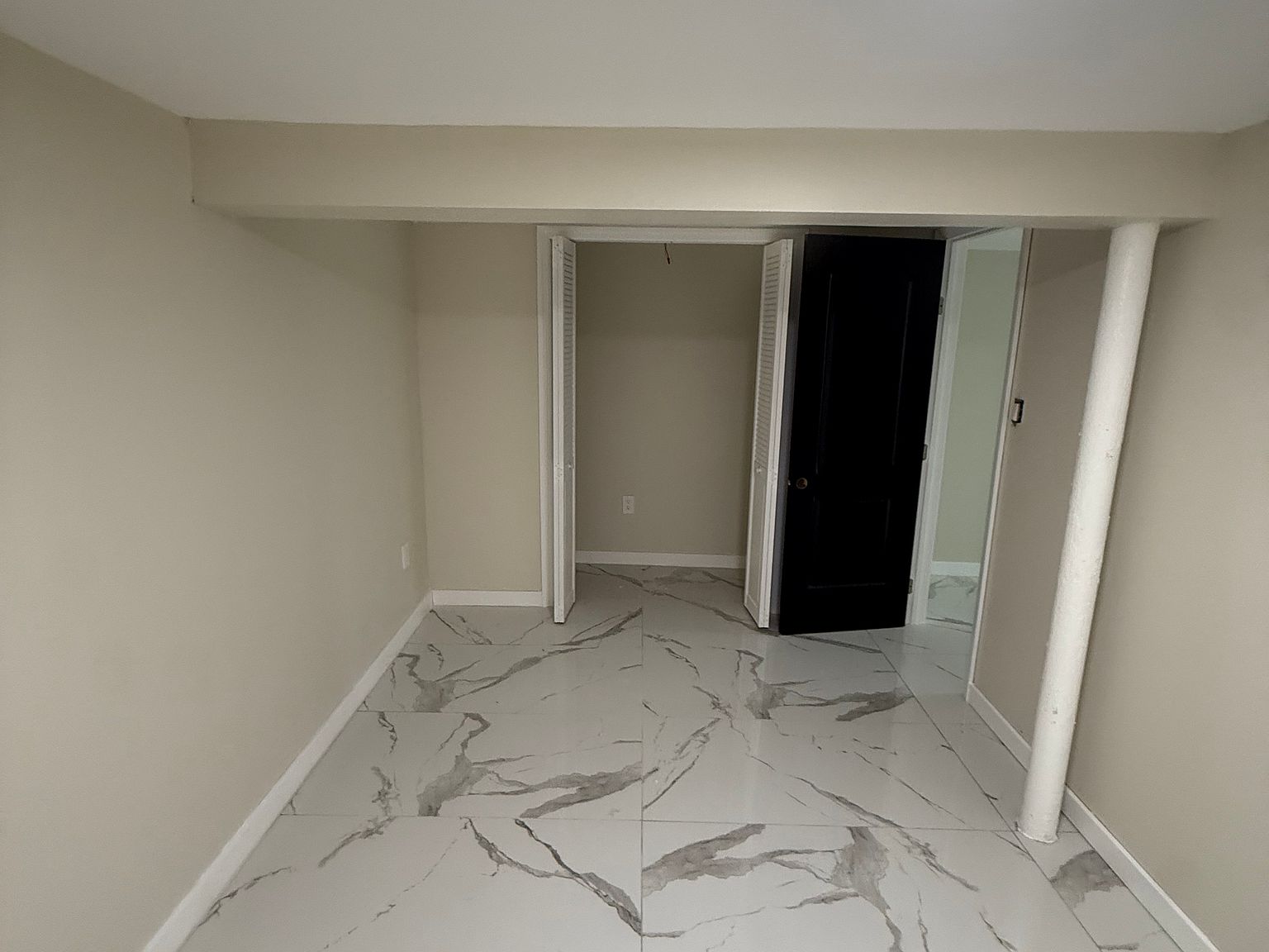 4239B Digney Ave, Bronx, NY 10466 | Zillow