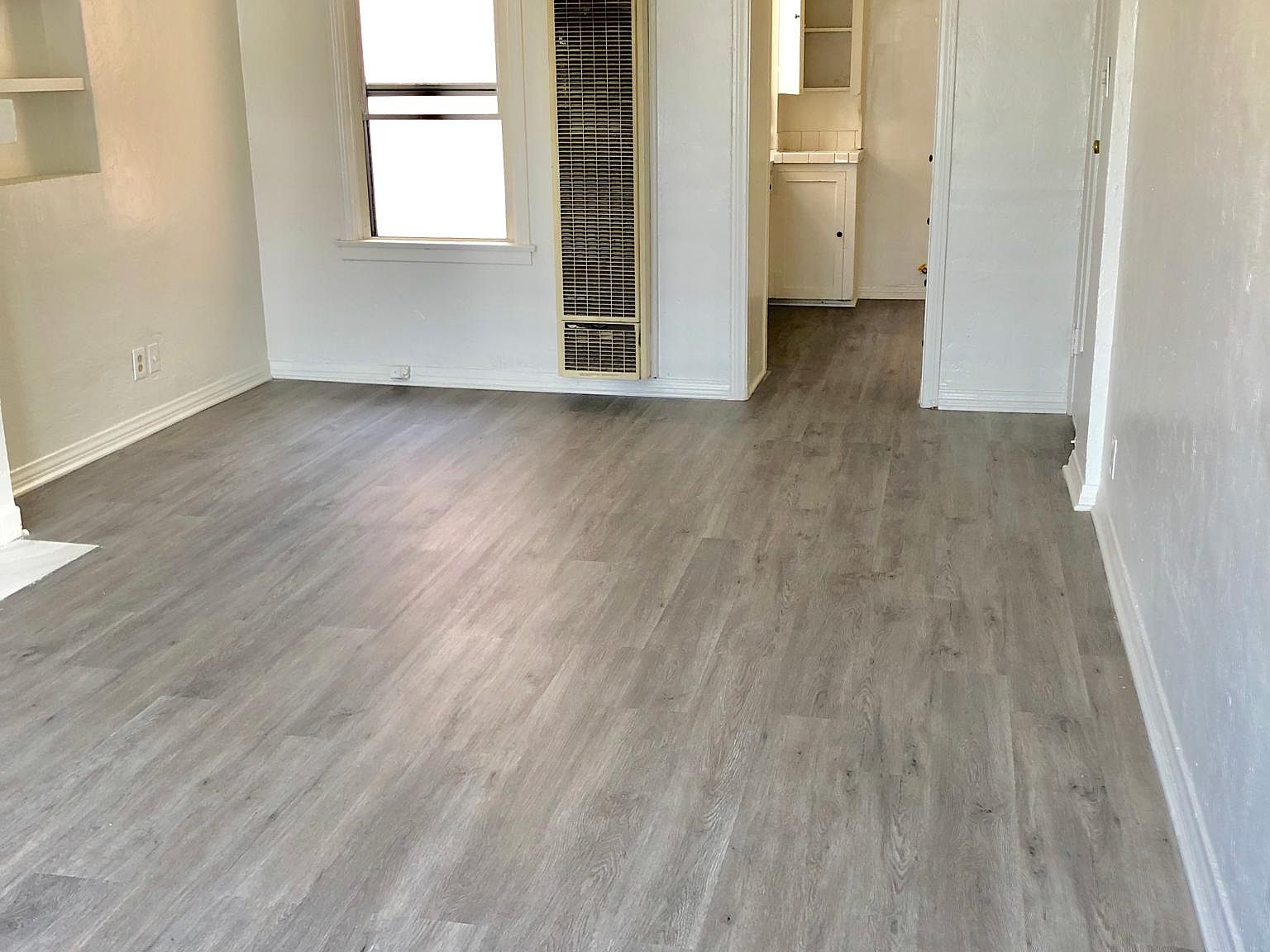 2914 W Vernon Ave #2912-1/2, Los Angeles, CA 90043 | Zillow