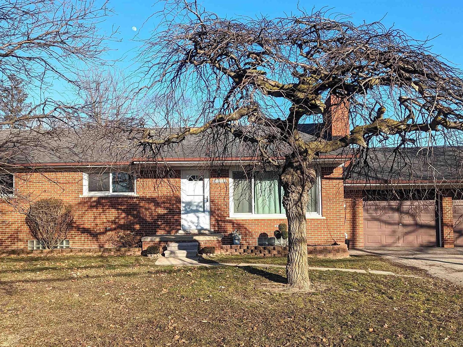 54590 Romeo Plank Rd, Macomb, MI 48042 | Zillow