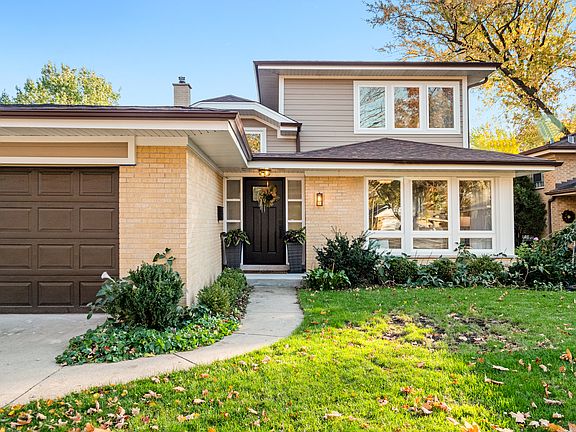 1221 Castle Dr, Park Ridge, IL 60068 | MLS #11957650 | Zillow