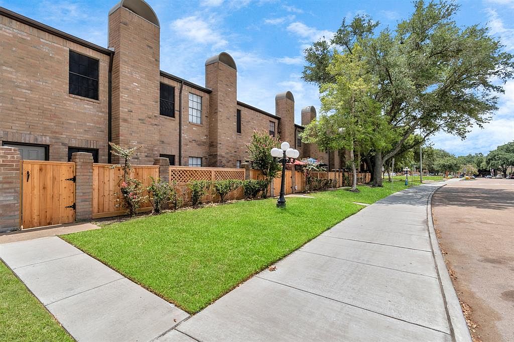 9850 Pagewood Ln APT 105, Houston, TX 77042 | MLS #79741709 | Zillow