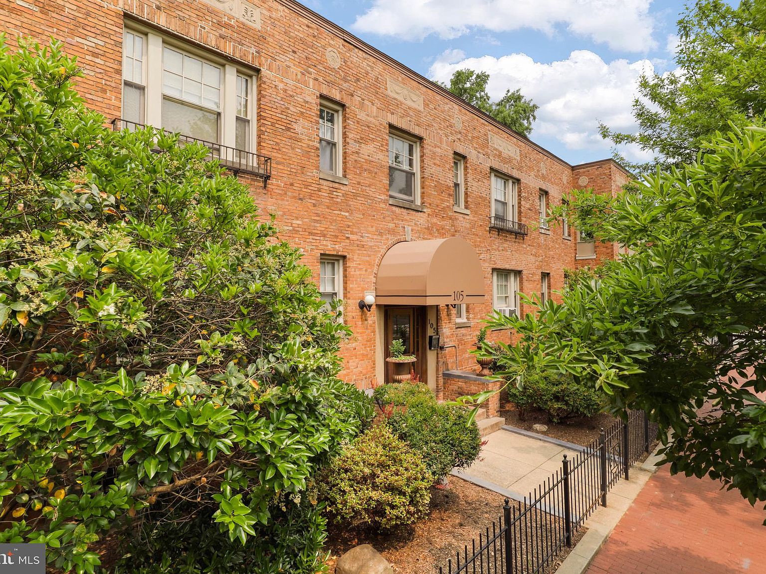 105 6th St SE APT B1, Washington, DC 20003 | MLS #DCDC2124782 | Zillow