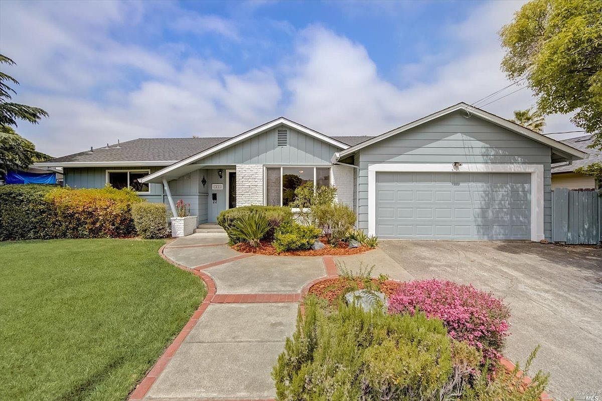 1835 Tisserand Dr, Santa Rosa, CA 95405 | MLS #323024349 | Zillow