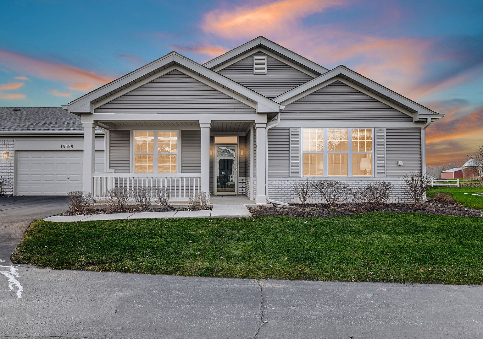 15958 Buckner Pond Way, Crest Hill, IL 60403 | Zillow