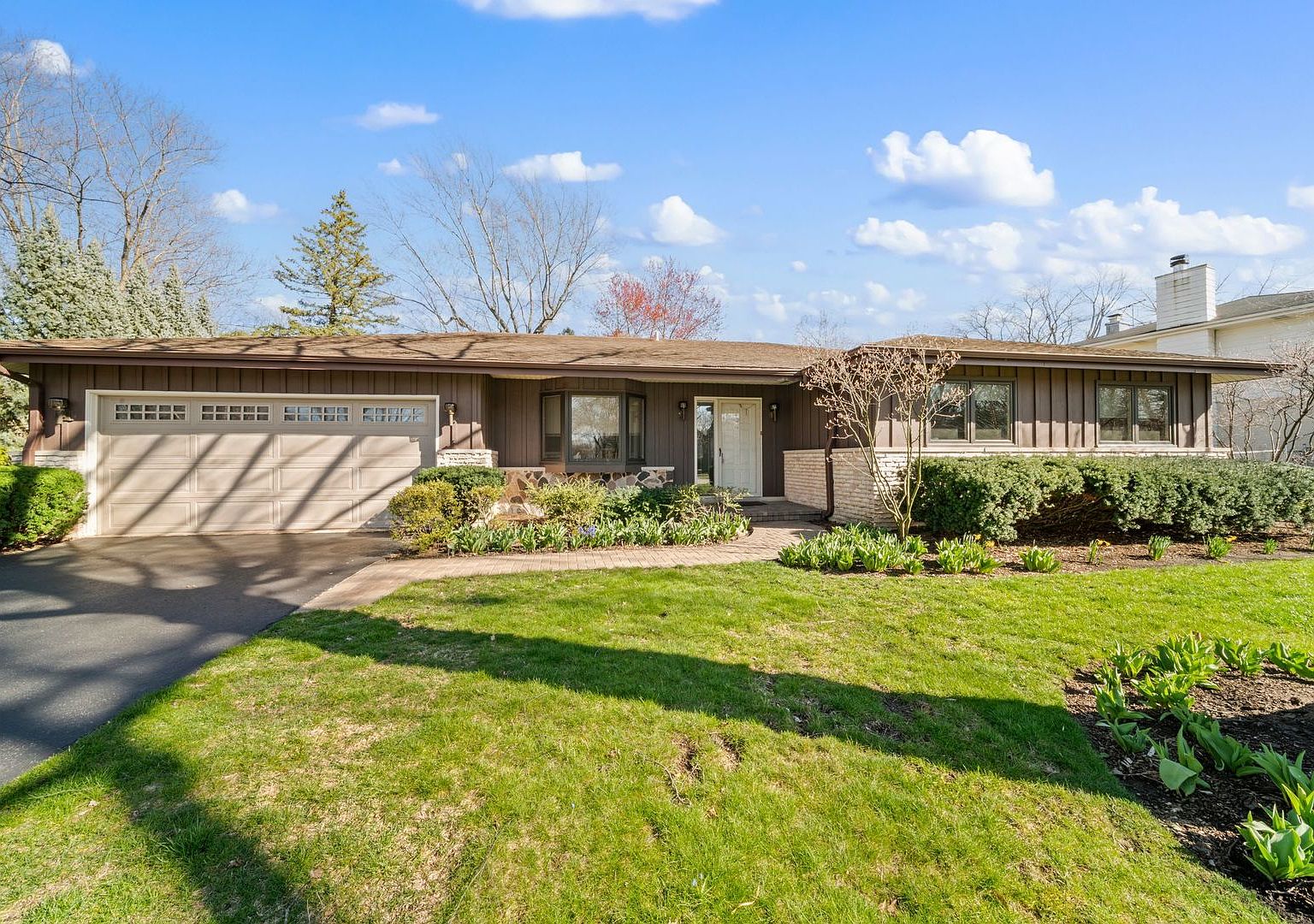 1901 Fieldwood Dr, Northbrook, IL 60062 | Zillow