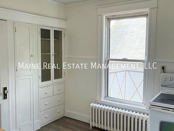 76 Spring St APT 3F, Lewiston, ME 04240 | Zillow