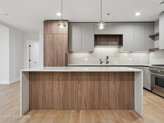 4537 N Clark St #2B, Chicago, IL 60640 | MLS #11955833 | Zillow