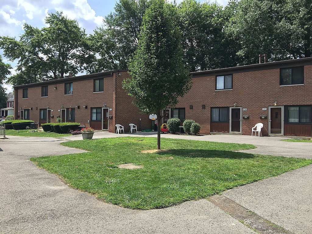 3758 Allendale Cir, Pittsburgh, PA 15204 | Zillow